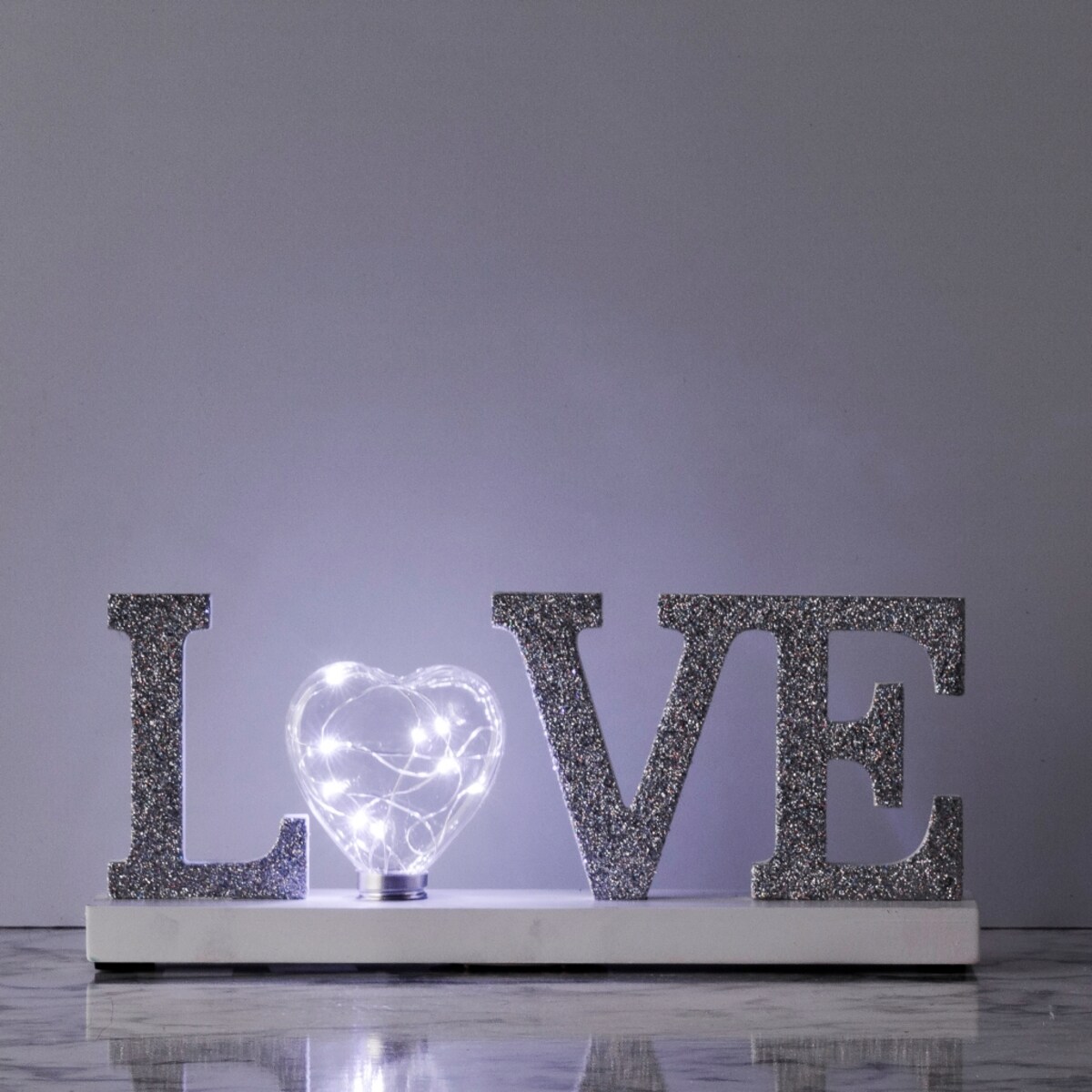Dekoracja Led Love | home-you.com