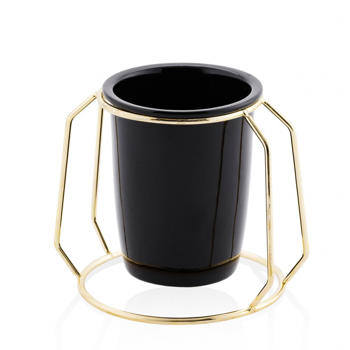 Donica Camari | home-you.com