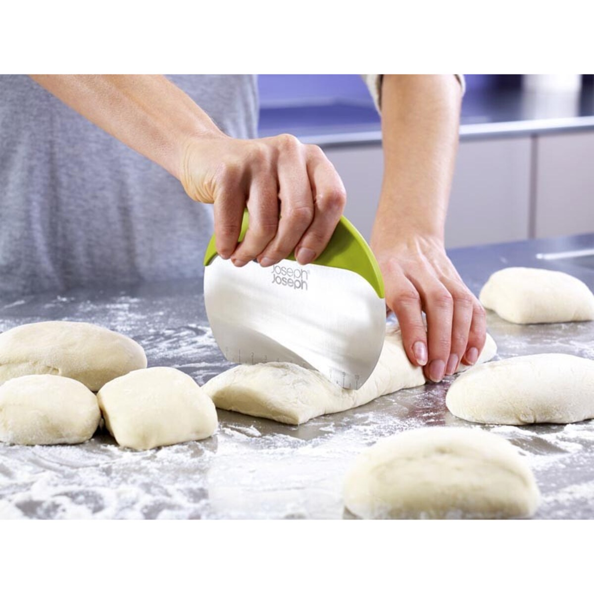 Zestaw świąteczny: miski, timer i forma silikonowa Joseph Joseph