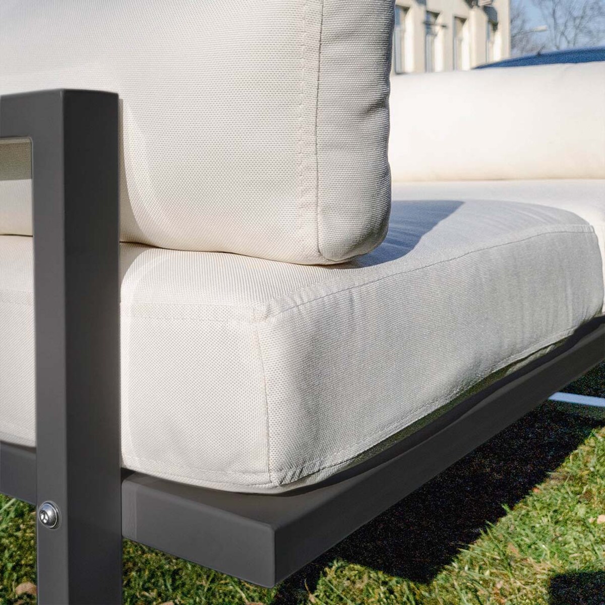Canapé 2 places Soledo Beige clair - Cadre anthracite | home&you