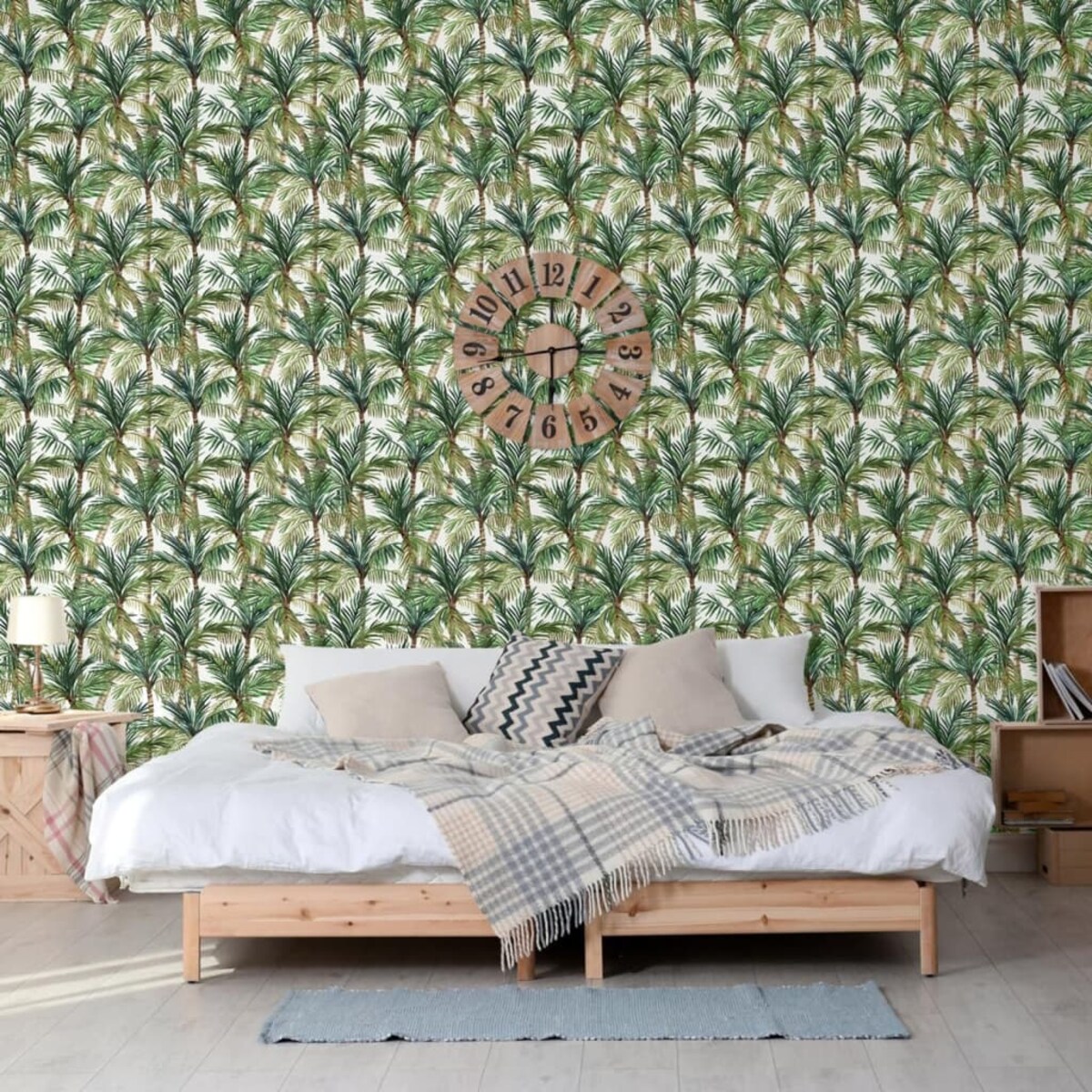 DUTCH WALLCOVERINGS Tapeta Palm Trees, zielono-biała